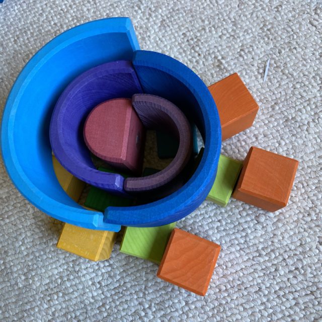 Self-Propelling Spiral Ball Run – Building With Rainbows