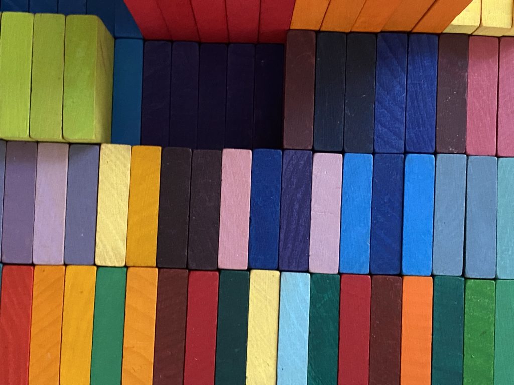 Domino Rally: What Sets Should You Look For? – Building With Rainbows